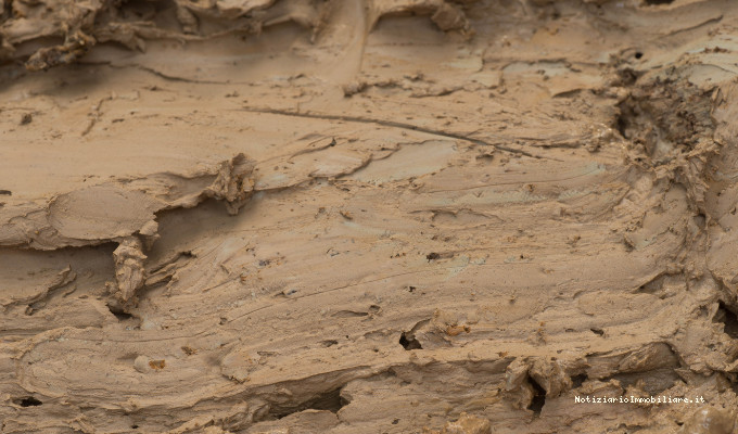 Intonaco terra cruda - il materiale rivalorizzato in bioedilizia